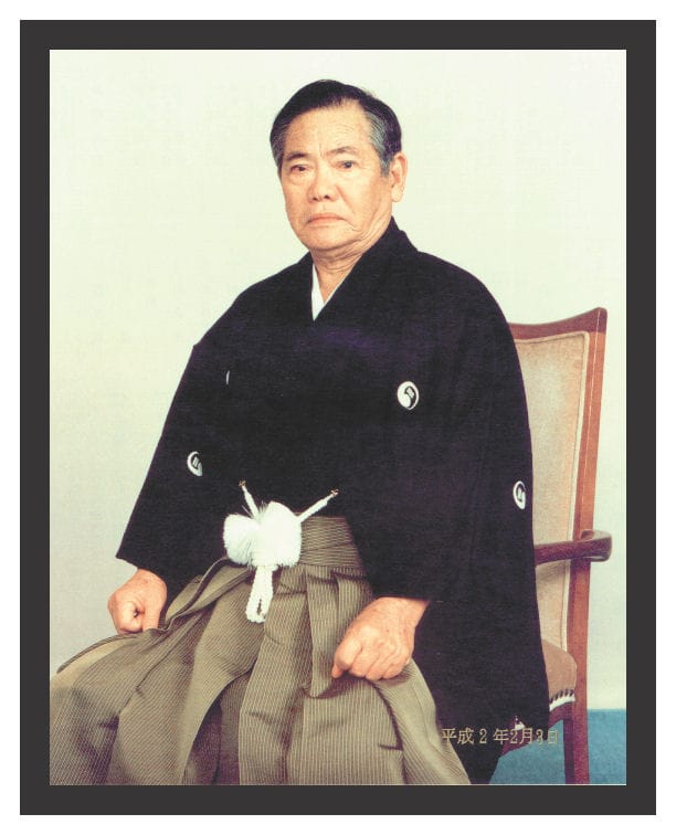 SHINPO MATAYOSHI sensei (1921-1997) - Yuetsu Clases de Karate-Do y Kobudo