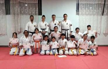 Graduación en Ganbaru Dojo - Yuetsu Clases de Karate-Do y Kobudo